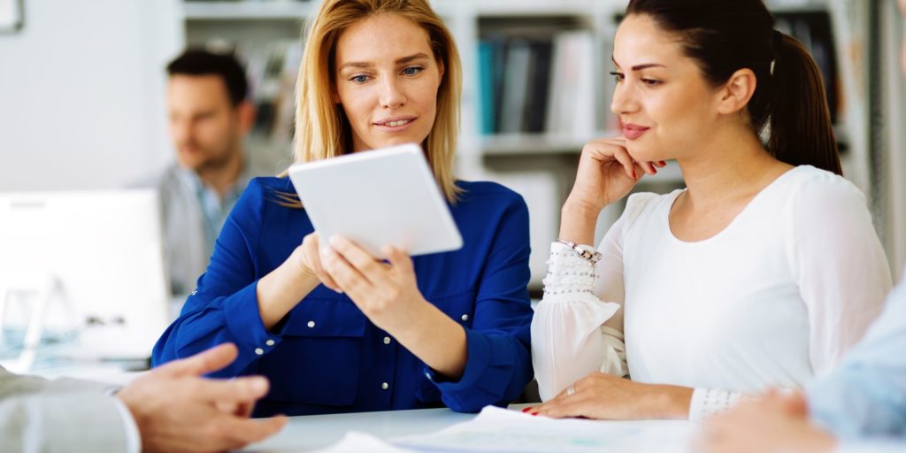 Building trust in online shoppers with "Google Trusted Store Badge"